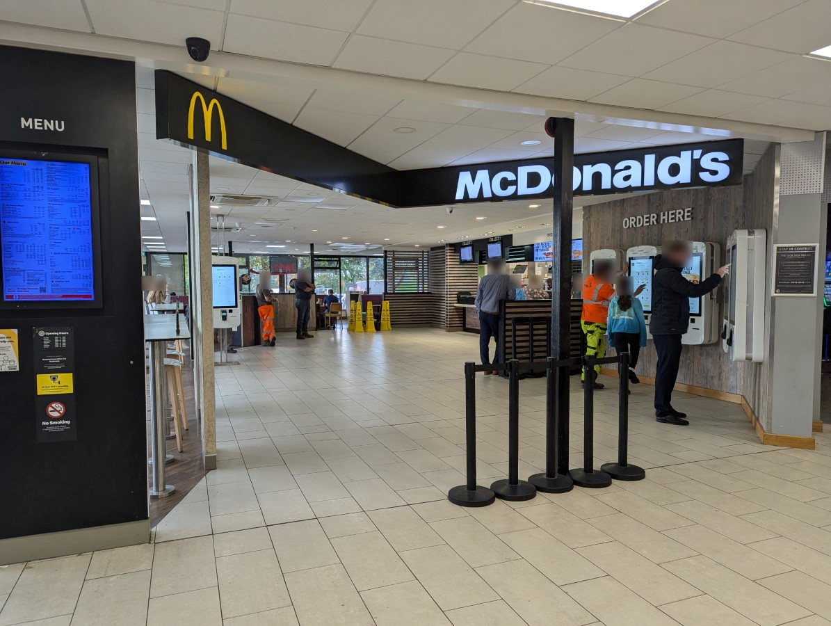 McDonald's - M5 - Taunton Deane Services - Northbound - Roadchef ...
