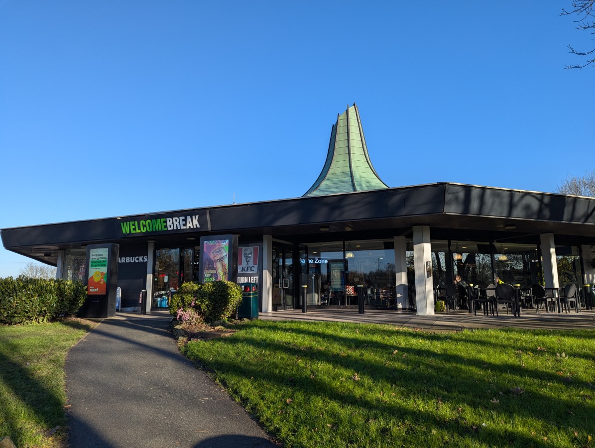 KFC - M62 - Burtonwood Services - Welcome Break | AccessAble