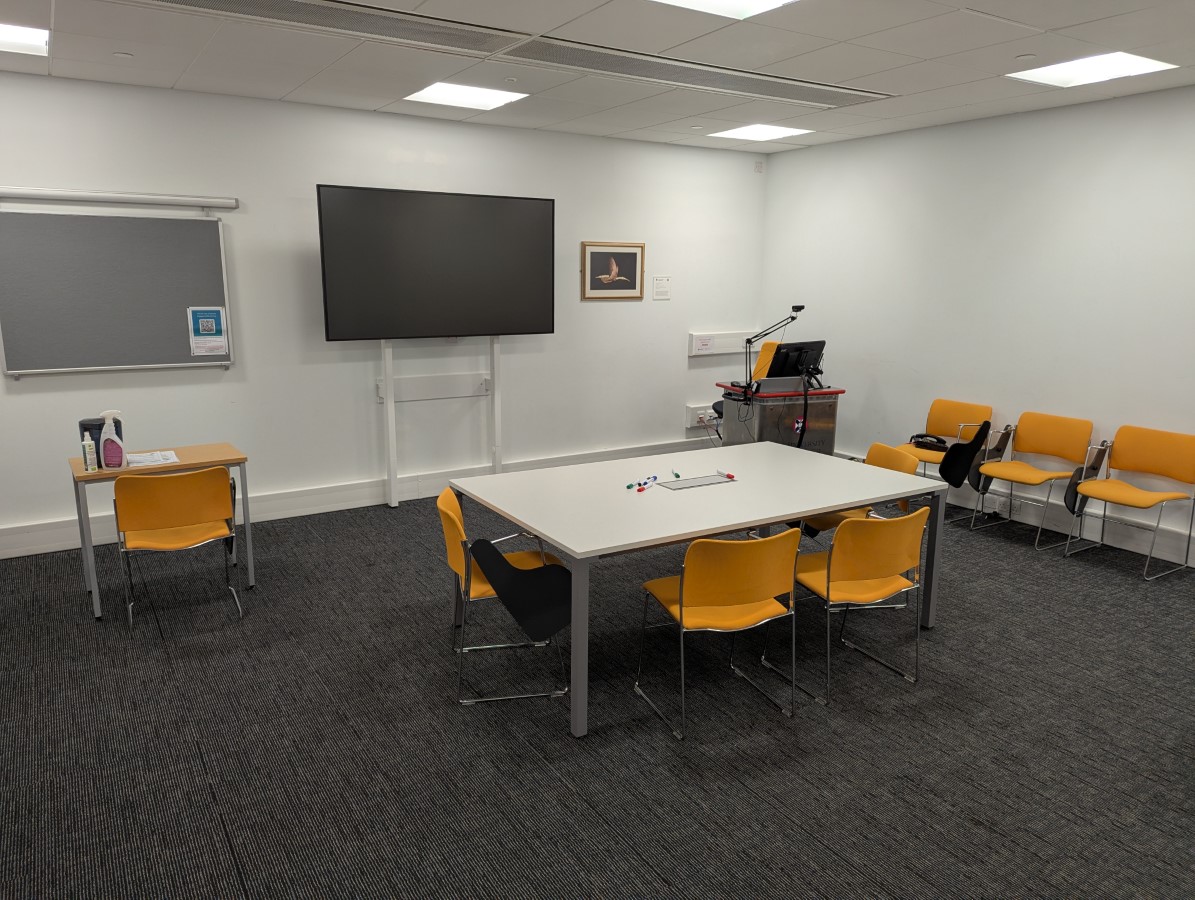 1.24 - Tutorial Room - The Sandy Ross Room | AccessAble