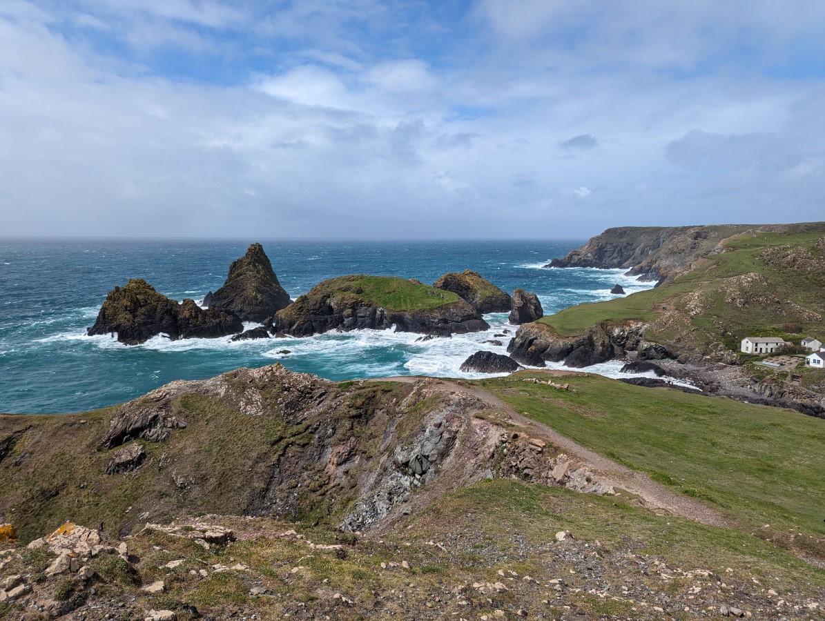 Kynance Cove - Coastline - National Trust | AccessAble