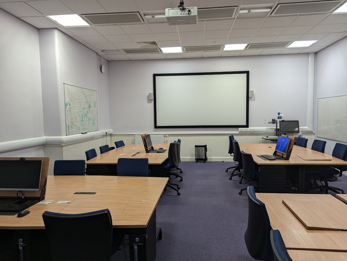 2.36 - Teaching Computer Lab - Doorway 4 | AccessAble