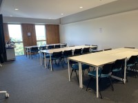D12 Small Seminar Room | AccessAble