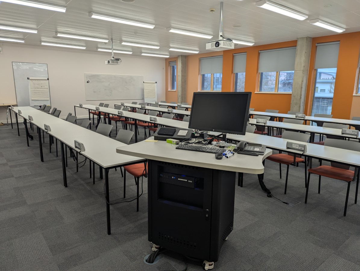 CSE/166 Continuing Professional Development Teaching Room | AccessAble