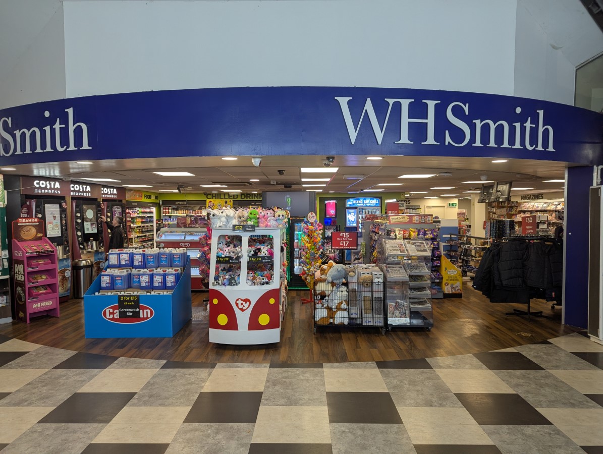WHSmith - M4 - Chieveley Services - Moto | AccessAble