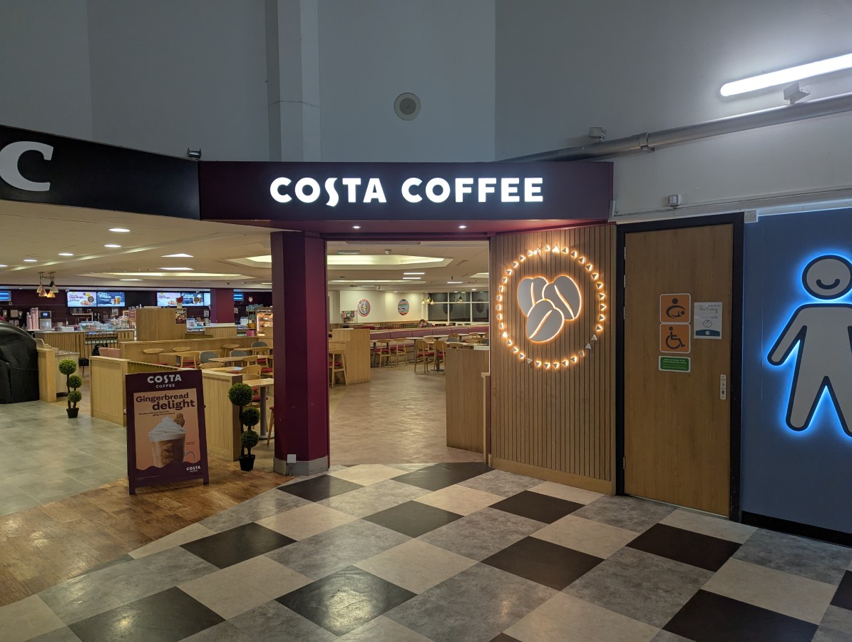 Costa - M4 - Chieveley Services - Moto | AccessAble