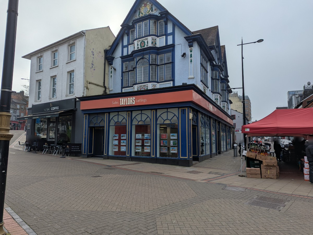 Taylors - Luton | AccessAble