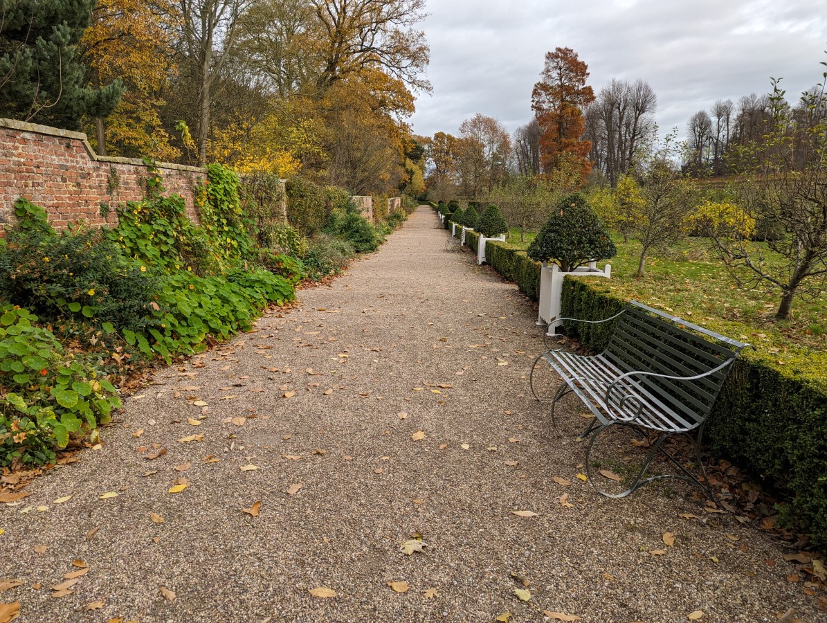 Erddig - Garden | AccessAble