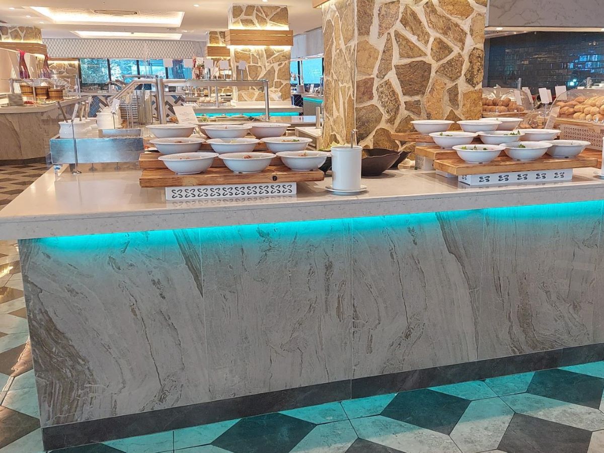 TUI BLUE Seno - Restaurants | AccessAble