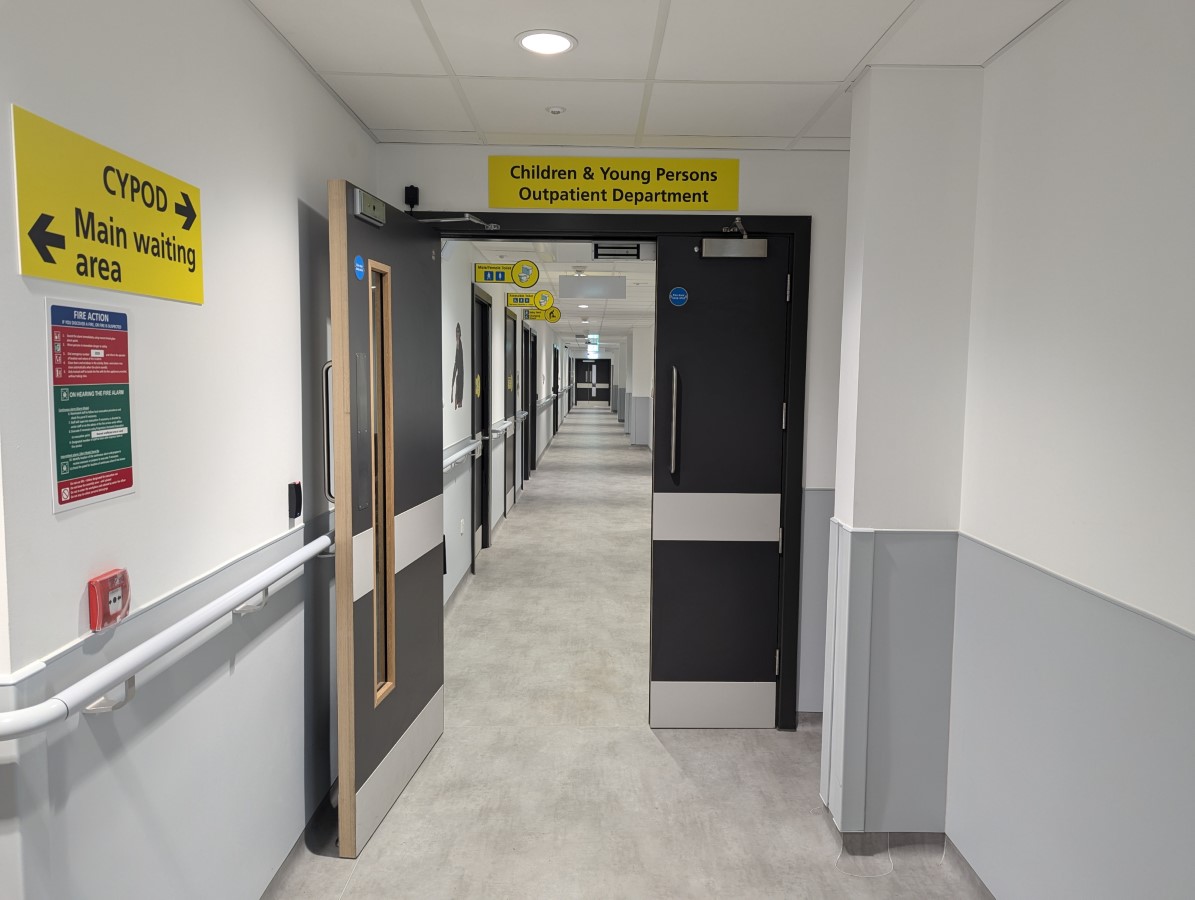 Royal Eye Infirmary - Children and Young Persons Outpatient Department ...