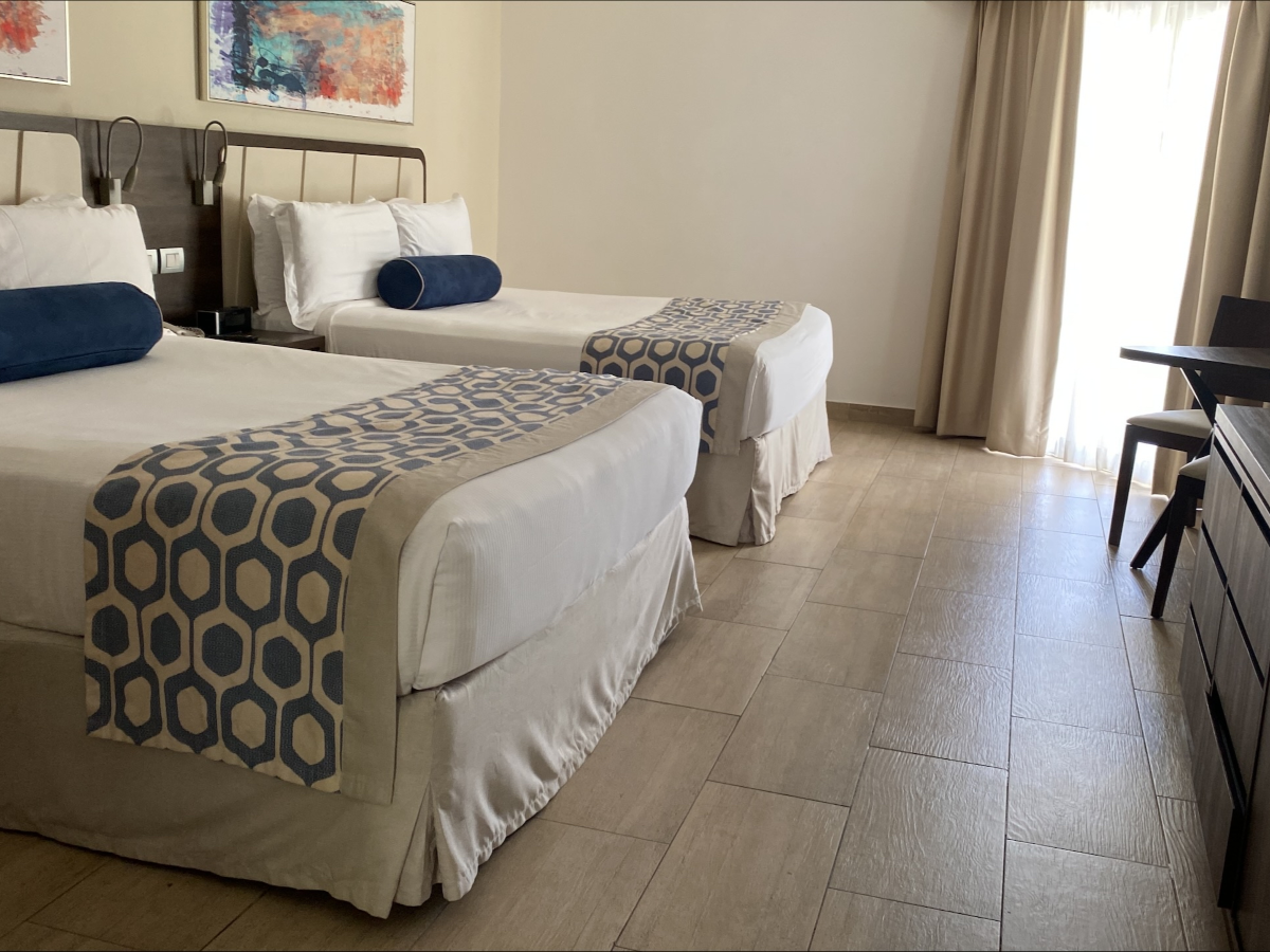 Royalton Splash Punta Cana - Rooms | AccessAble