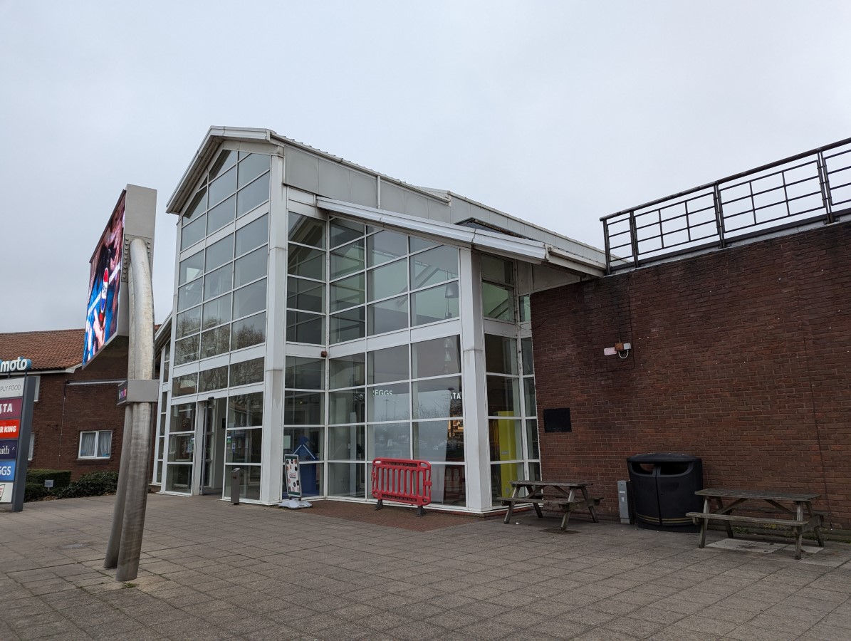 M18 - Doncaster North Services - Moto | AccessAble