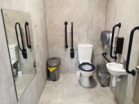 M40 - Oxford Services - Welcome Break - Accessible Toilet (Left Hand ...
