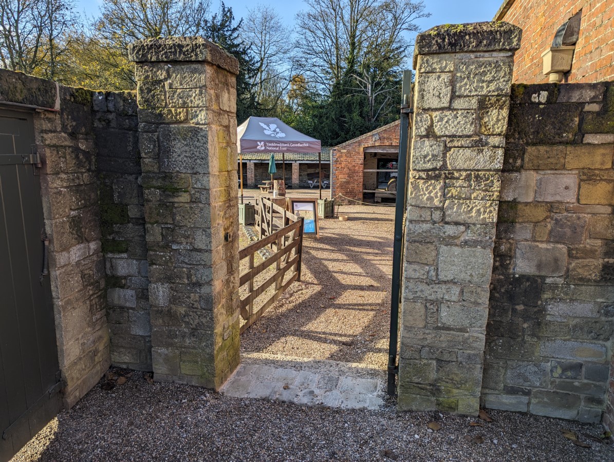 Erddig - Parking and Arrival | AccessAble