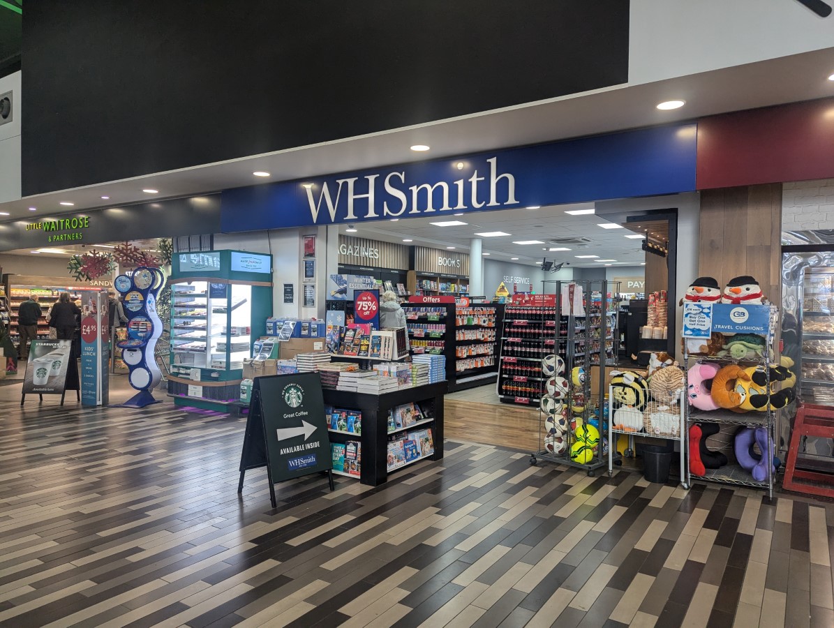 WHSmith - M25 - South Mimms Services - Welcome Break | AccessAble