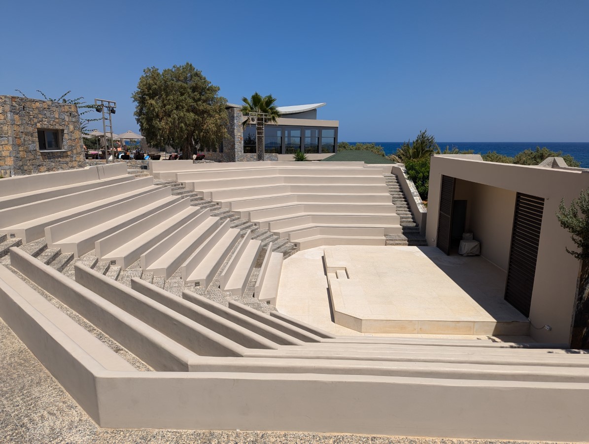 Nana Golden Beach - Amphitheatre | AccessAble