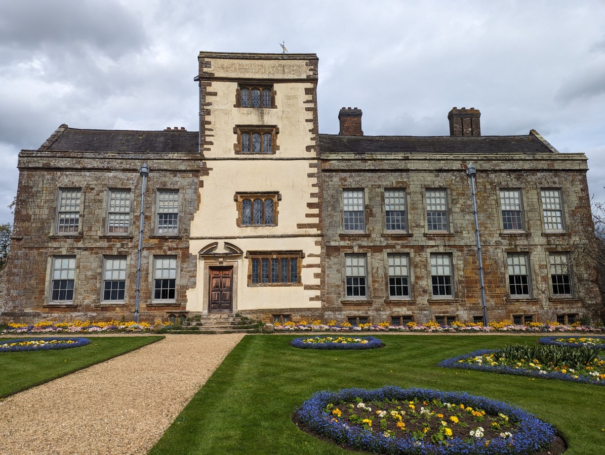 Canons Ashby - House | AccessAble