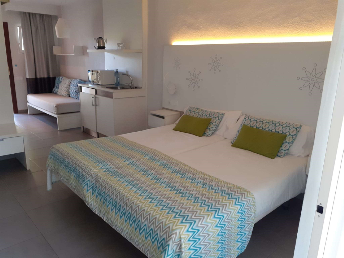 TUI Magic Life Cala Pada - Rooms | AccessAble