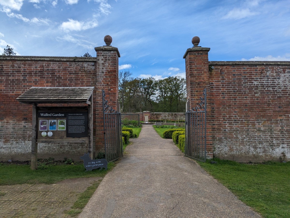 Scotney Castle - Walled Kitchen Garden | AccessAble