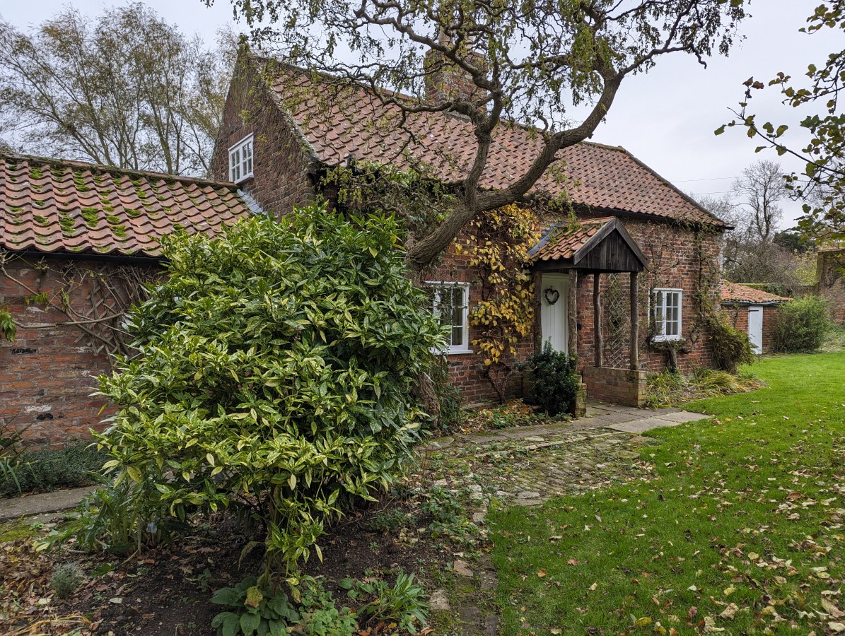 Orchard Cottage - National Trust | AccessAble