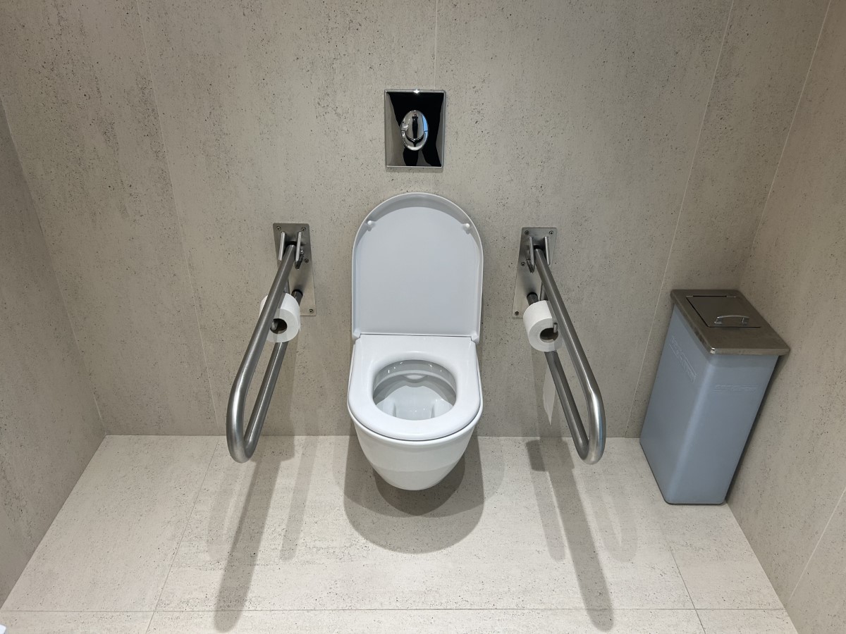TUI BLUE Levante - Toilets with Adaptations for Disabled People ...