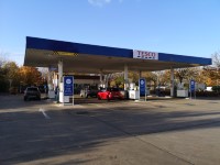 Tesco Didcot Superstore Petrol Station | AccessAble