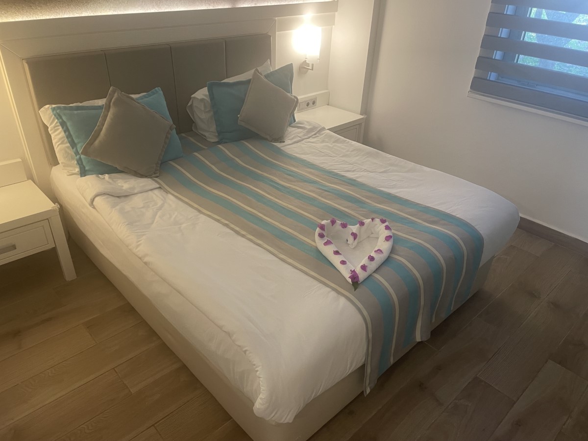 TUI BLUE Tropical - Room with Adaptations for Disabled People | AccessAble