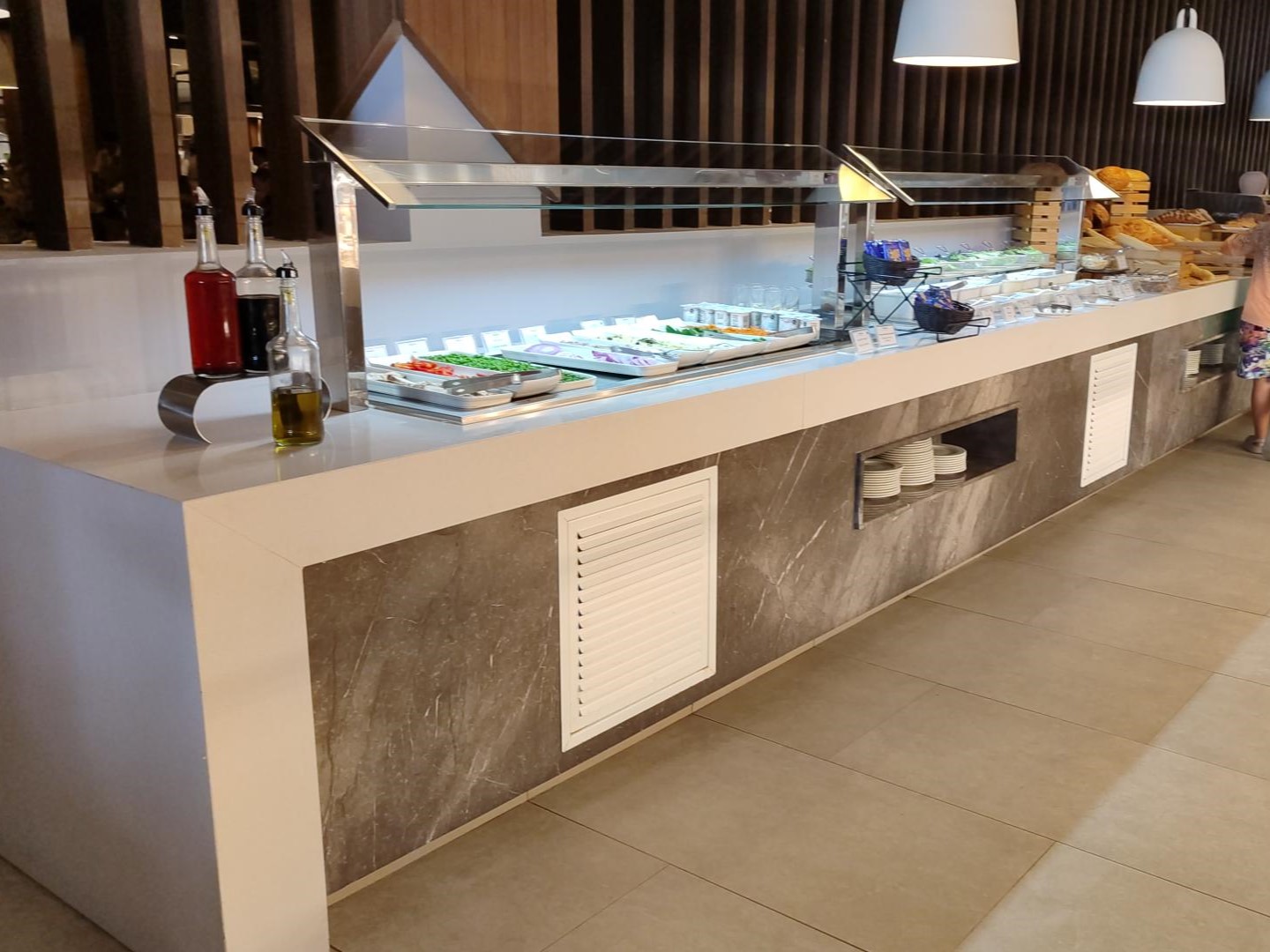 Royalton Splash Riviera Cancun - Restaurants | AccessAble