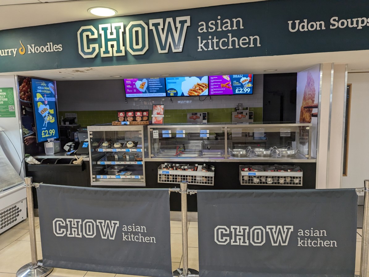 Chow Asian Kitchen - M4 - Leigh Delamere Services - Eastbound - Moto ...