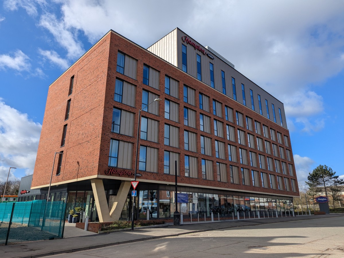 Hampton by Hilton Nuneaton | AccessAble