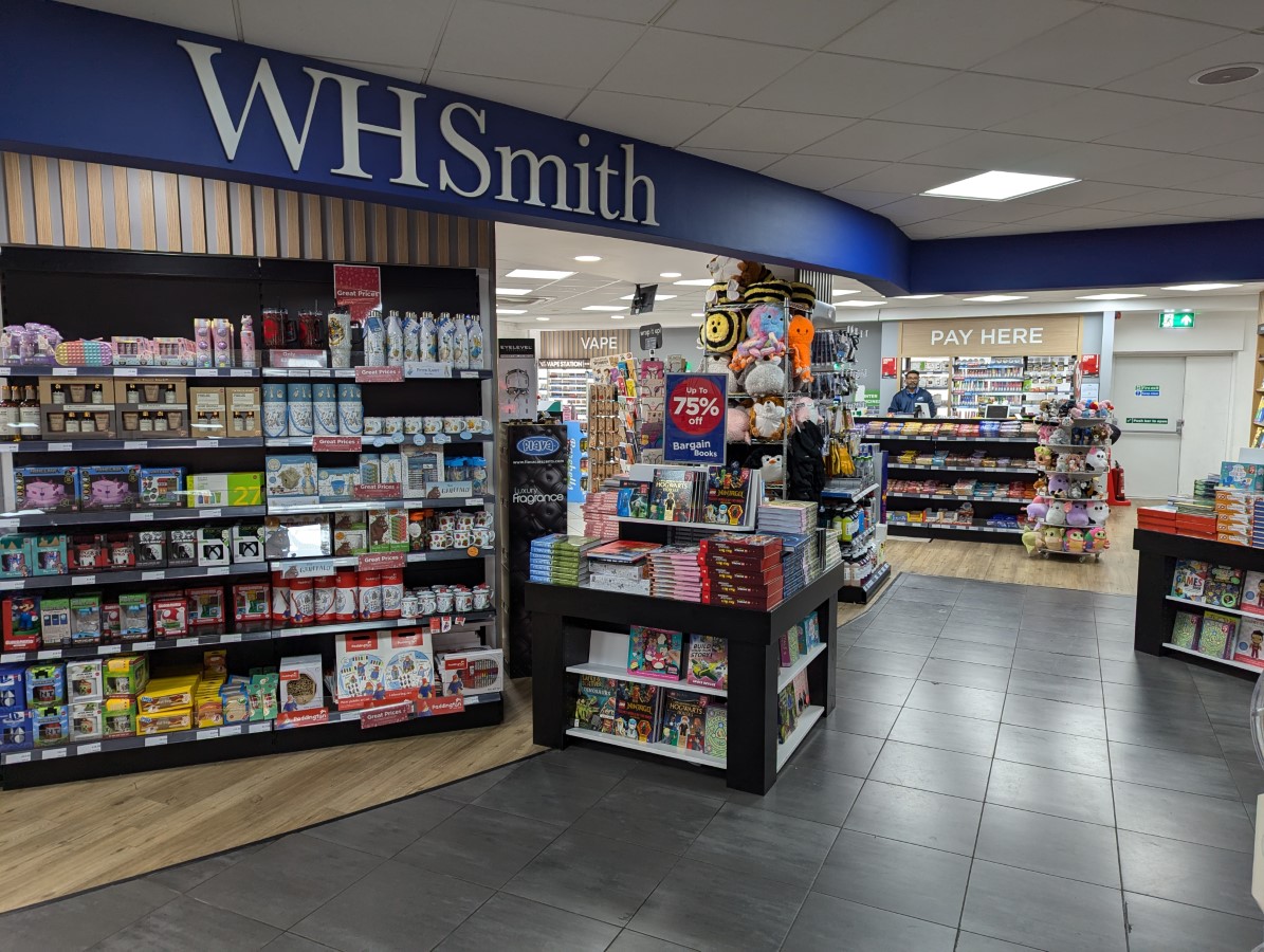WHSmith - M1 - Newport Pagnell Services - Northbound - Welcome Break ...
