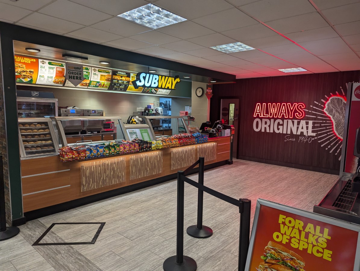 Subway - M5 - Michaelwood Services - Northbound - Welcome Break ...