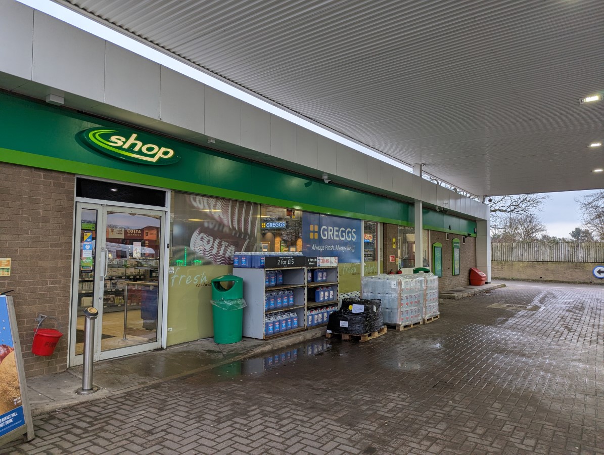 BP Petrol Station - M1 - Trowell Services - Northbound - Moto | AccessAble