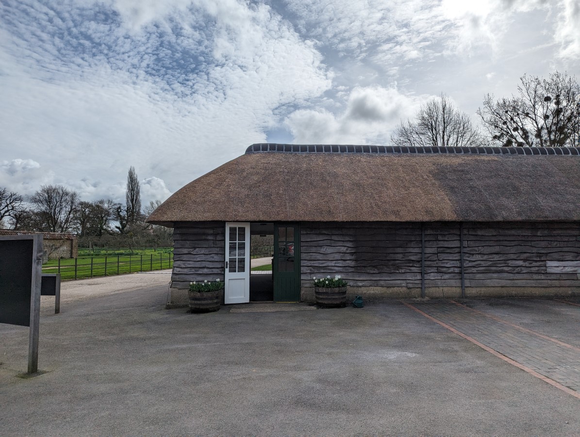 Barrington Court - Parking and Arrival | AccessAble