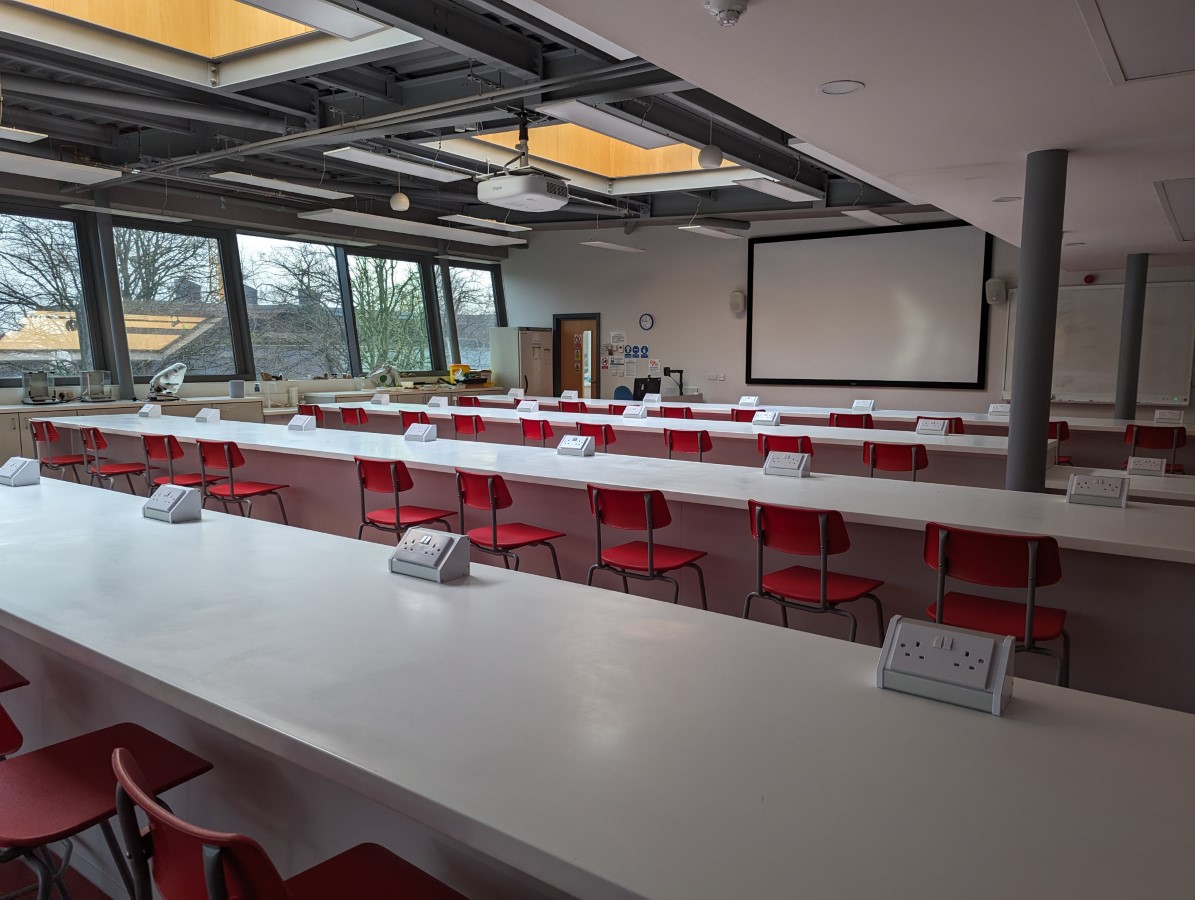 GS 2.06 - Laboratory | AccessAble