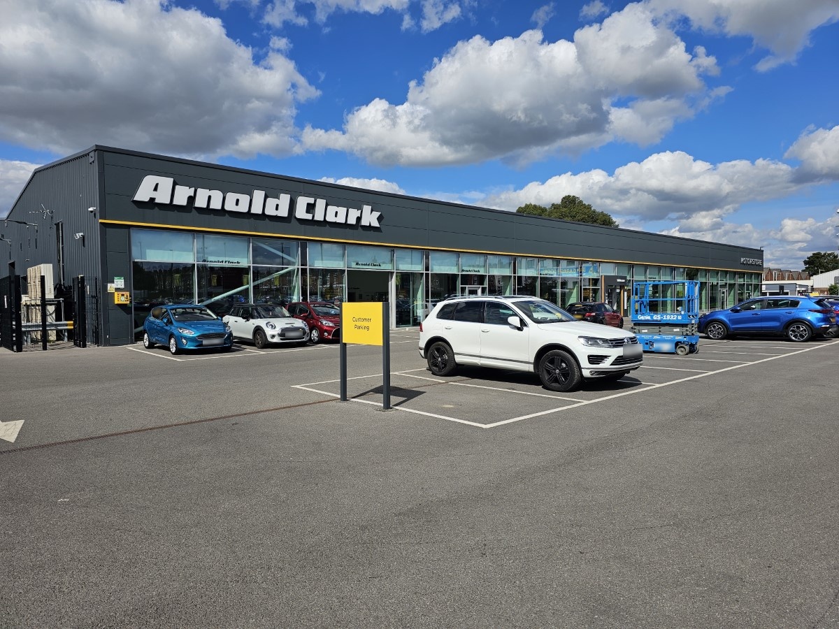 Arnold Clark Doncaster Motorstore | AccessAble