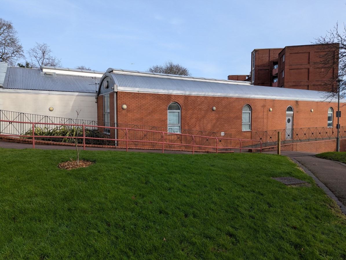 Southfields Library | AccessAble