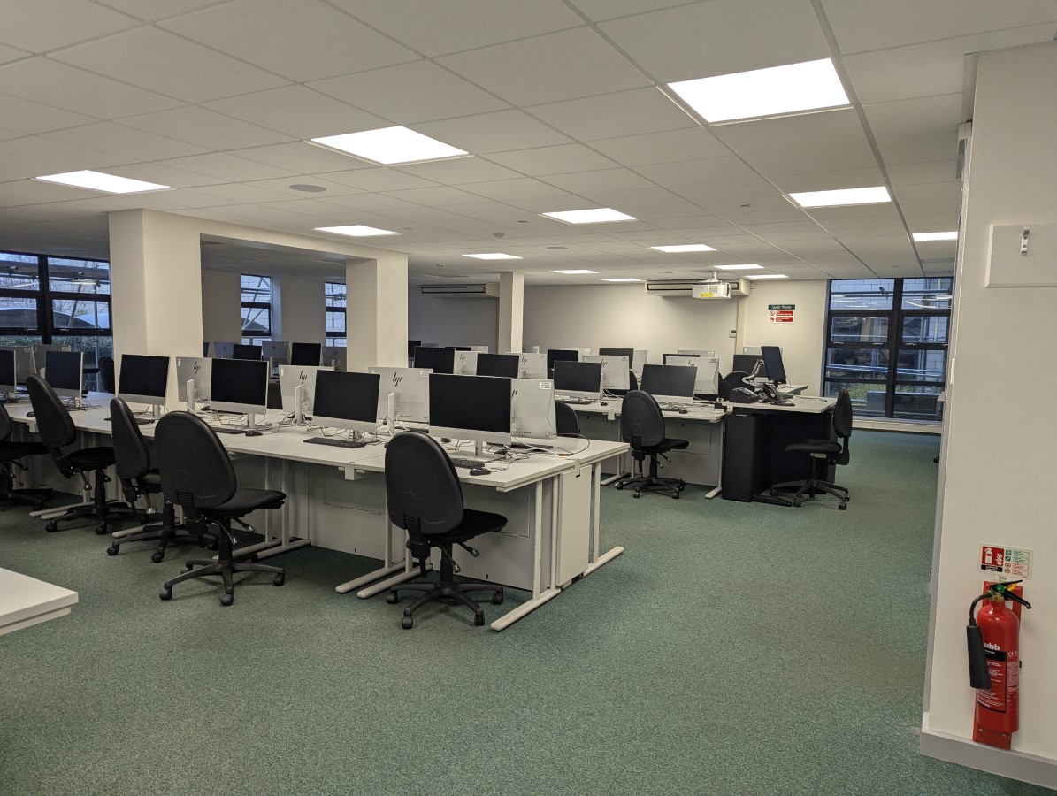A/EW/004 Computer Teaching Room | AccessAble