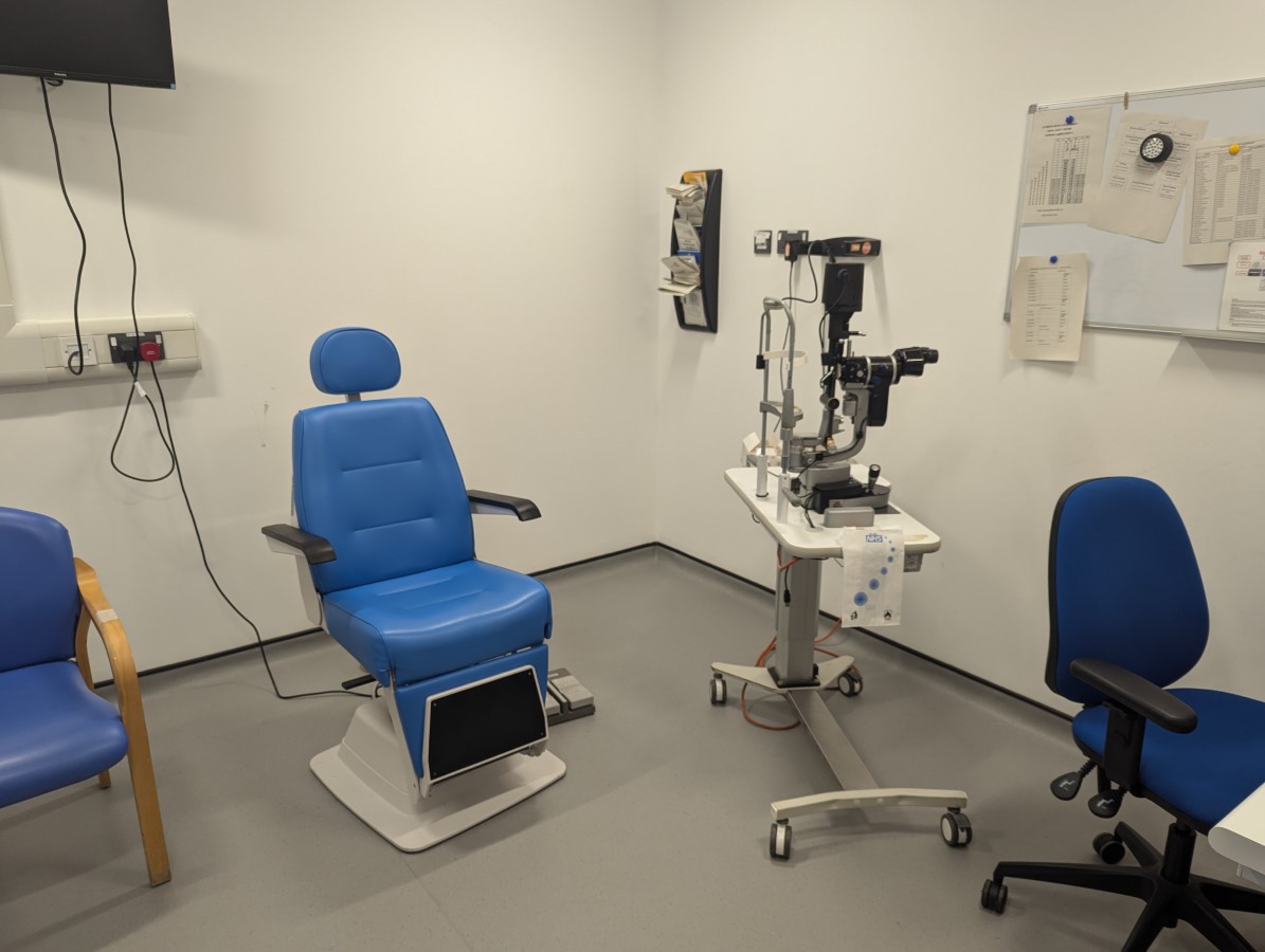 Royal Eye Infirmary - Urgent Care | AccessAble