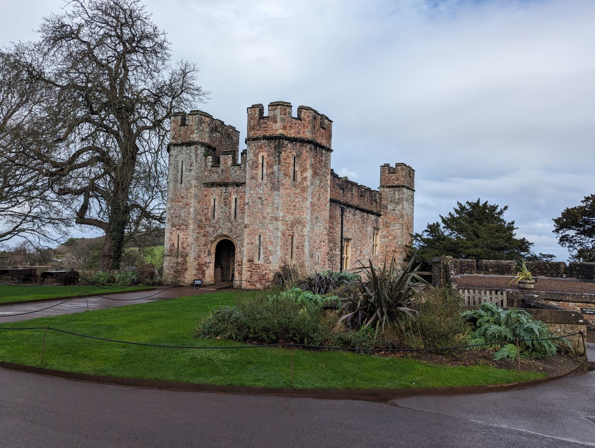 Dunster Castle and Watermill - Tenants' Hall Café | AccessAble