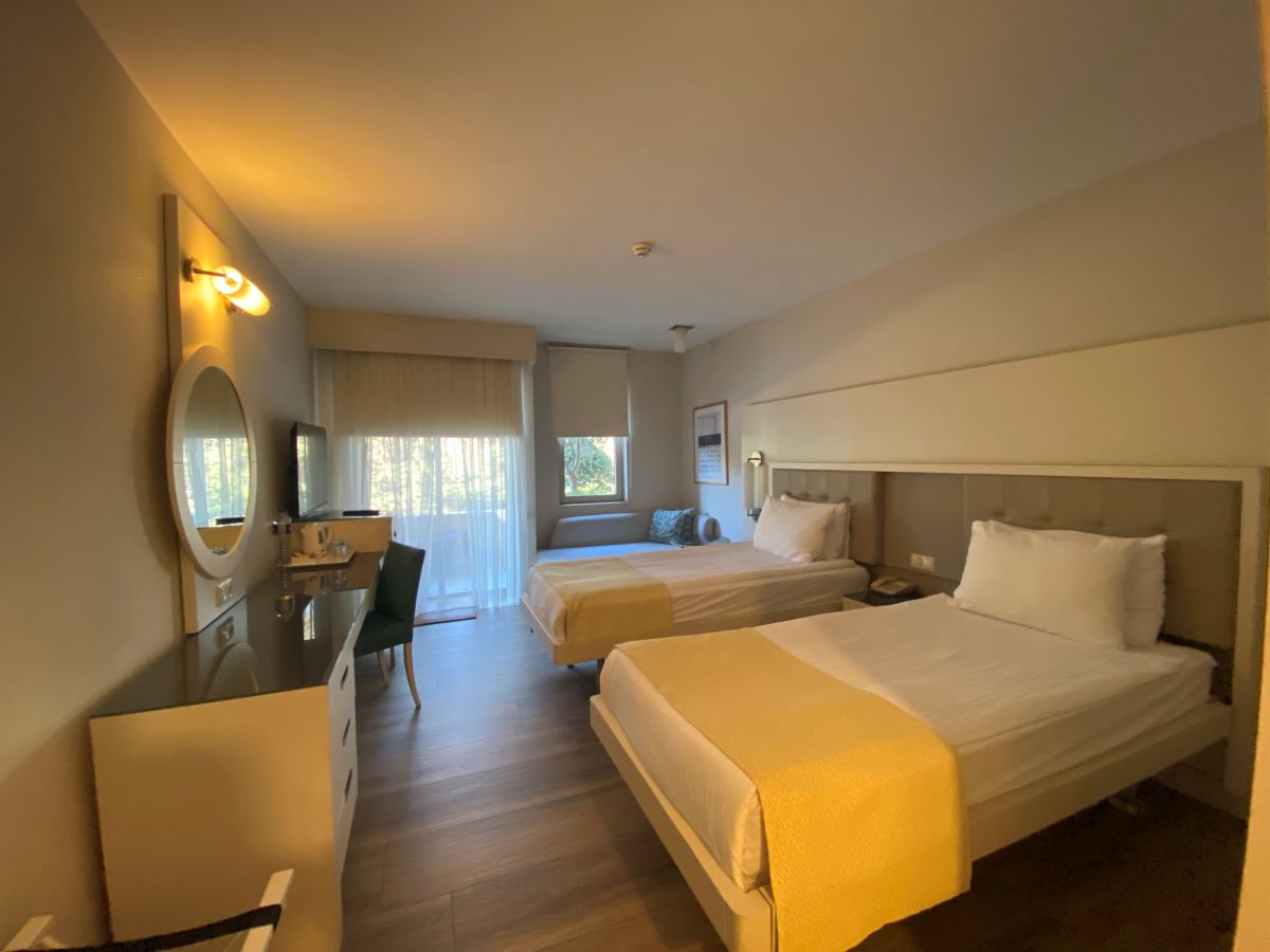 TUI BLUE Xanthe Resort and Spa Hotel - Rooms | AccessAble