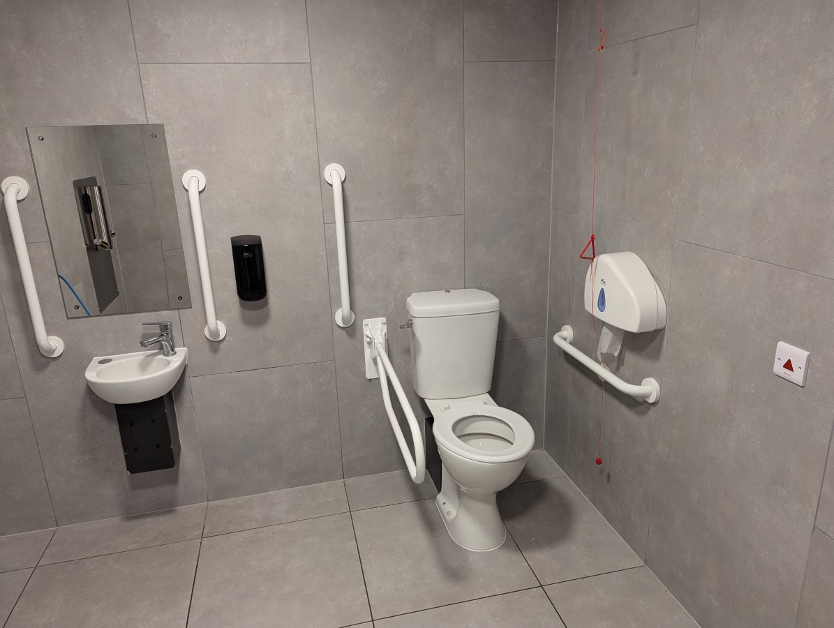 M5 - Gordano Services - Welcome Break - Accessible Toilet - Left Hand ...