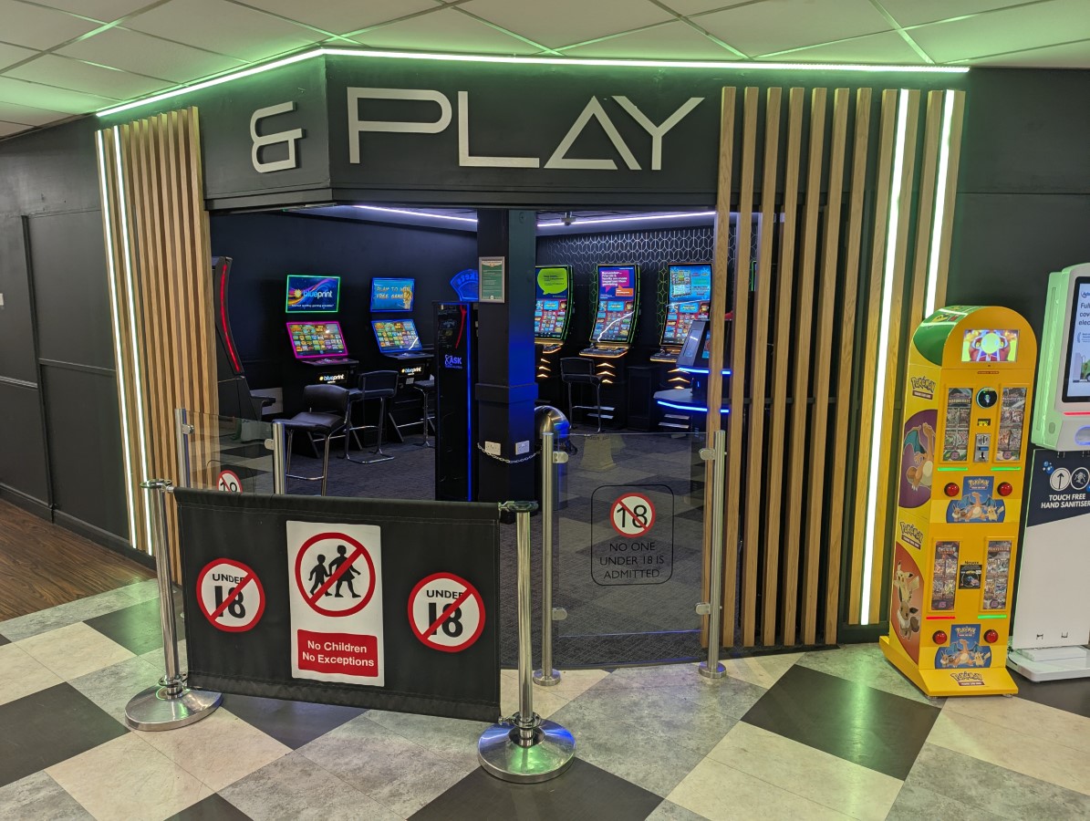& Play Gaming Lounge - Right of Eastbound Entrance - M2 - Medway ...