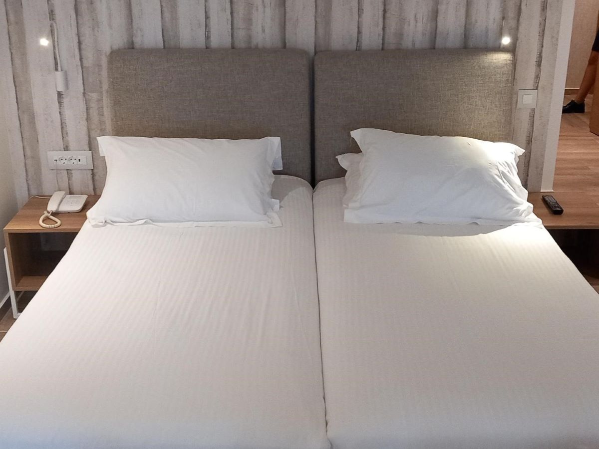 Utopia Blu - Rooms | AccessAble