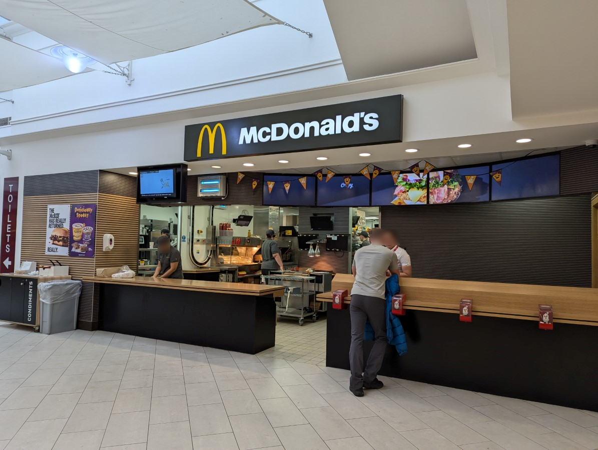 McDonald's - M56 - Chester Services - Roadchef | AccessAble