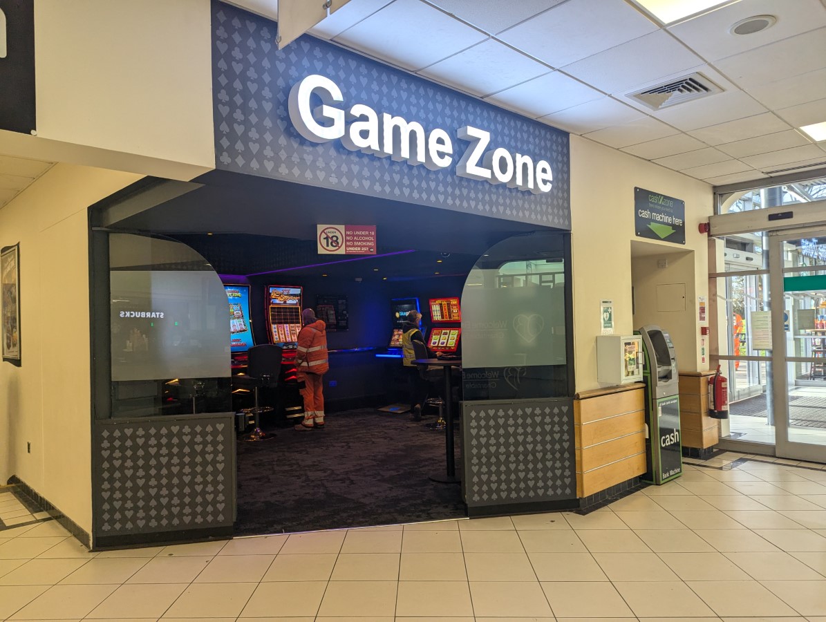 Welcome Break Gaming Zone 1 - M1 - London Gateway Services - Welcome ...