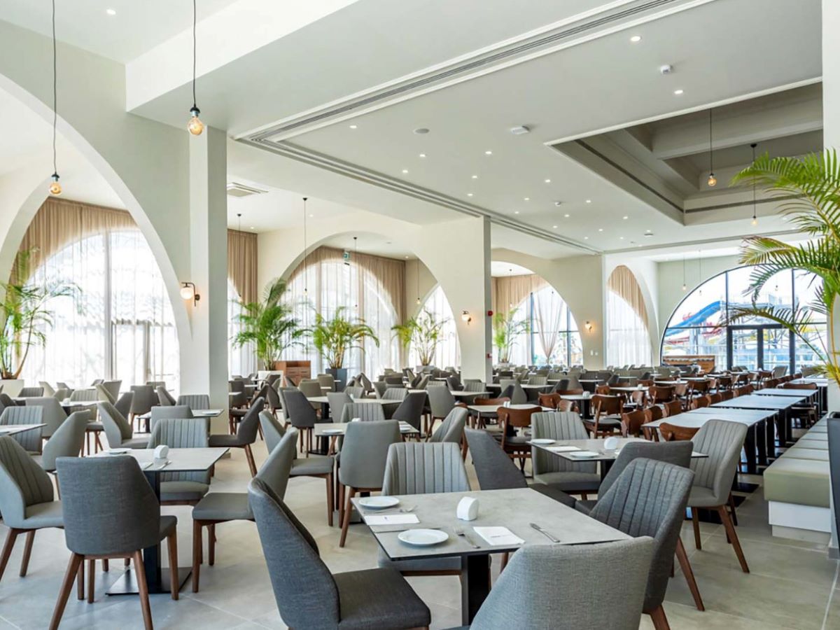 Louis Phaethon Beach Club Hotel - Restaurant | AccessAble