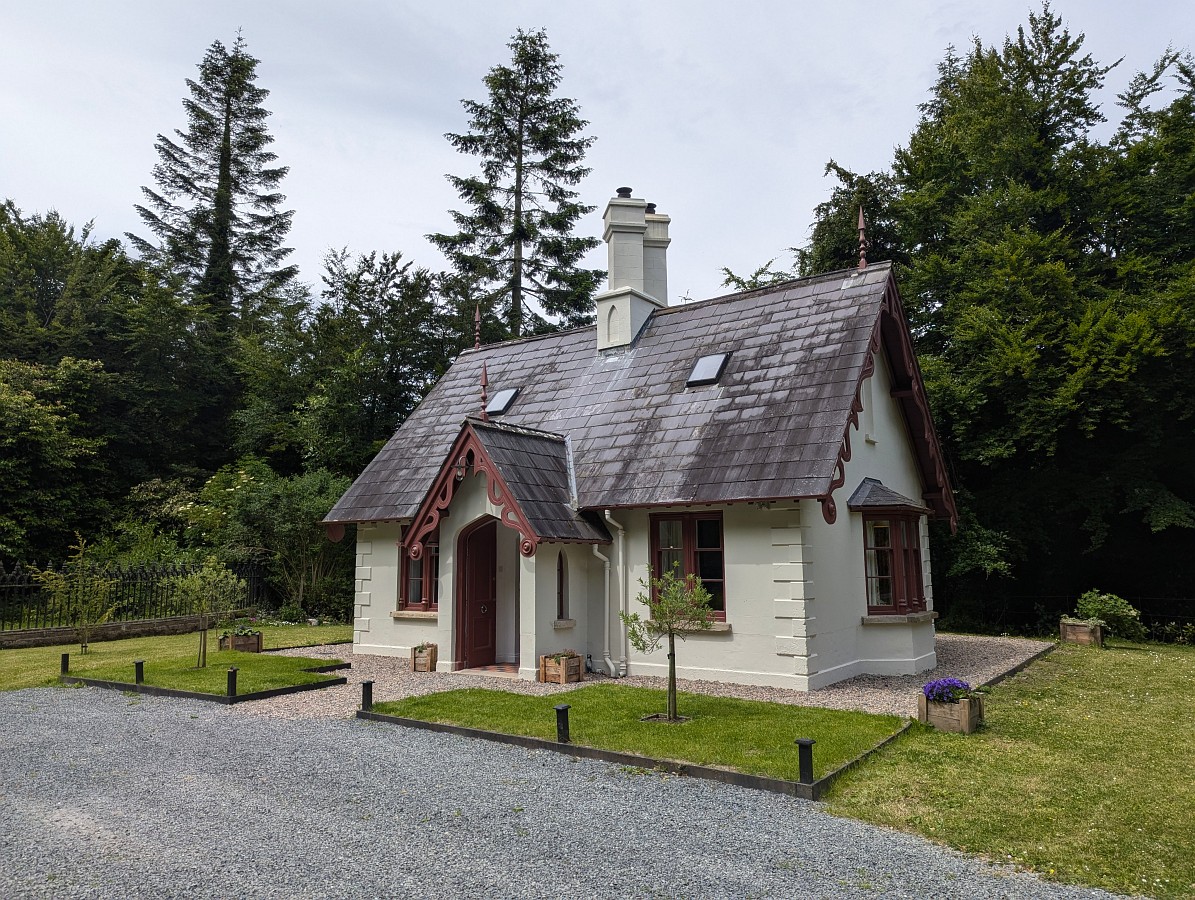 Downpatrick Gate Lodge - National Trust | AccessAble