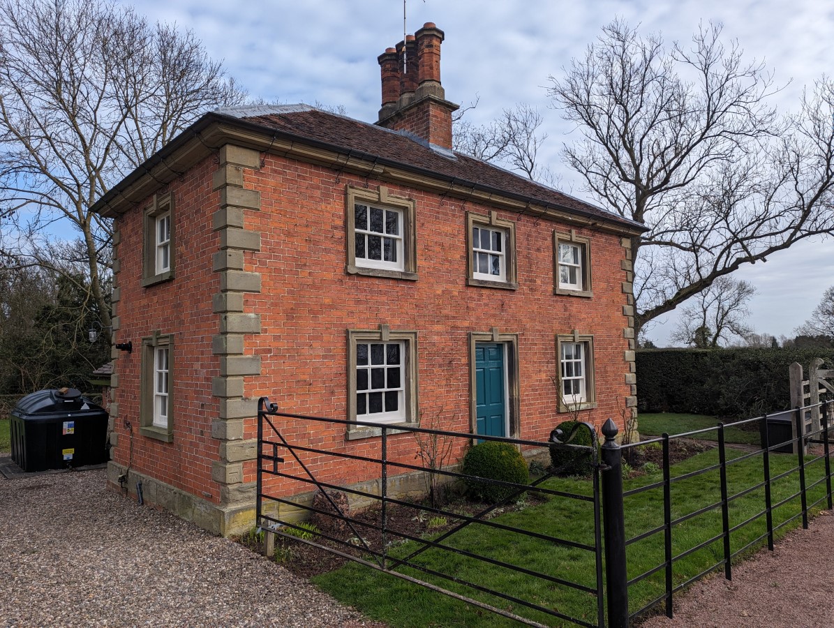 Hanbury Lodge - National Trust | AccessAble