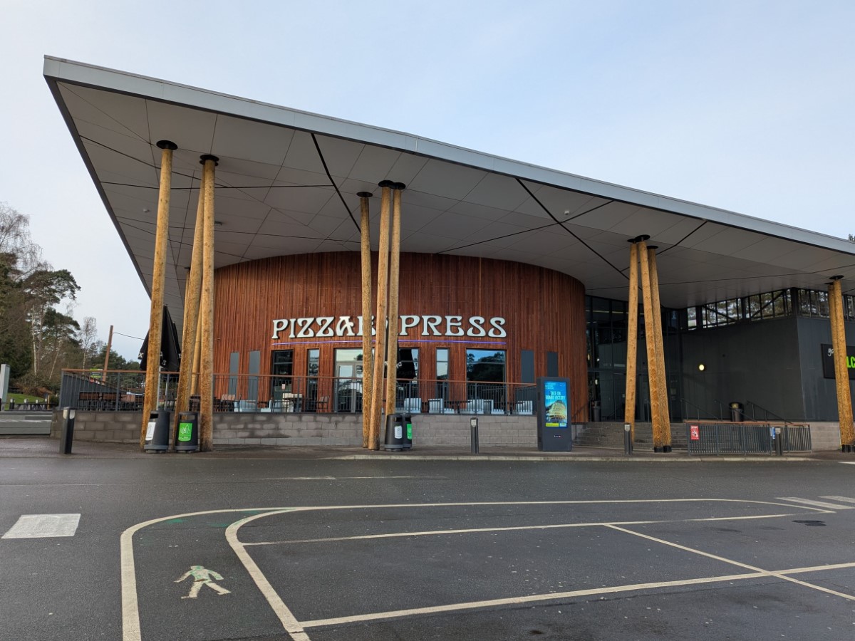 M3 - Fleet Services - Southbound - Welcome Break - Accessible Toilet ...