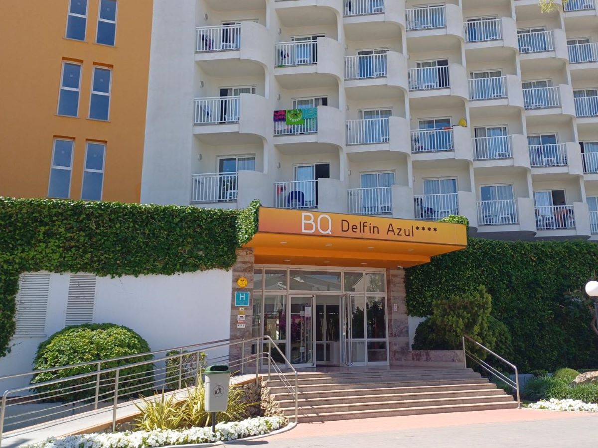 Hotel BQ Delfin Azul | AccessAble